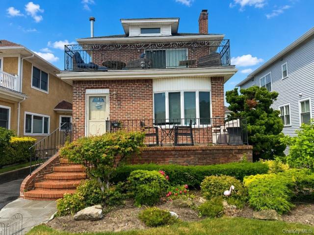 1 Bedroom Apartment for Rent at 735 W Penn St, Long Beach, NY 11561 Westholme South