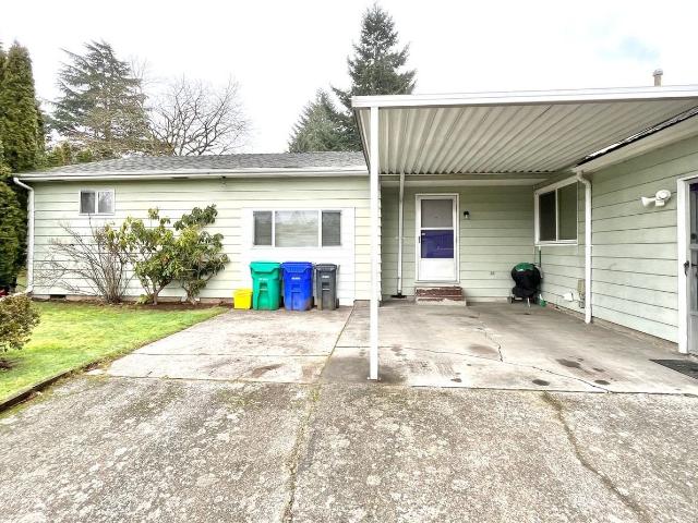 1 Bedroom Apartment for Rent at 8640 Ne Pacific St, Portland, OR 97220 Montavilla