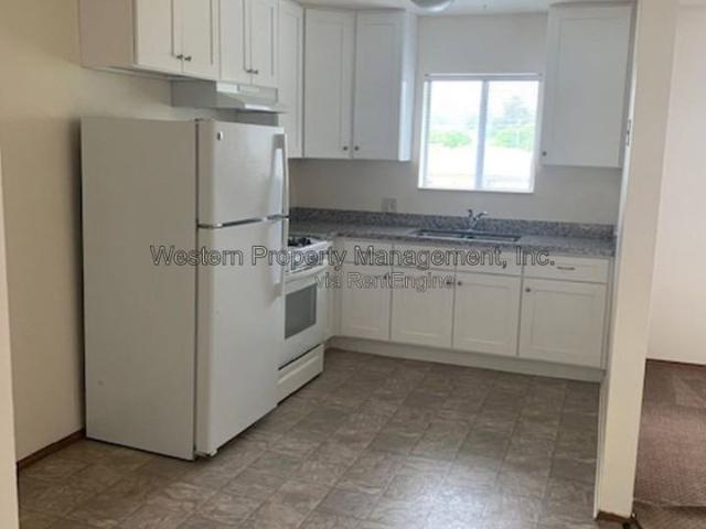 1 Bedroom Apartment for Rent at 800 24th Ave #18, Santa Cruz, CA 95062