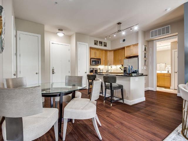 1 Bedroom Apartment for Rent at 800 Town and Country Boulevard #101.253, Houston, TX 77024 Memorial