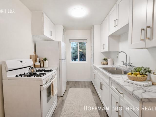 1 Bedroom Apartment for Rent at 8140 W 83rd St #3, Los Angeles, CA 90293 Westchester Playa Del Rey