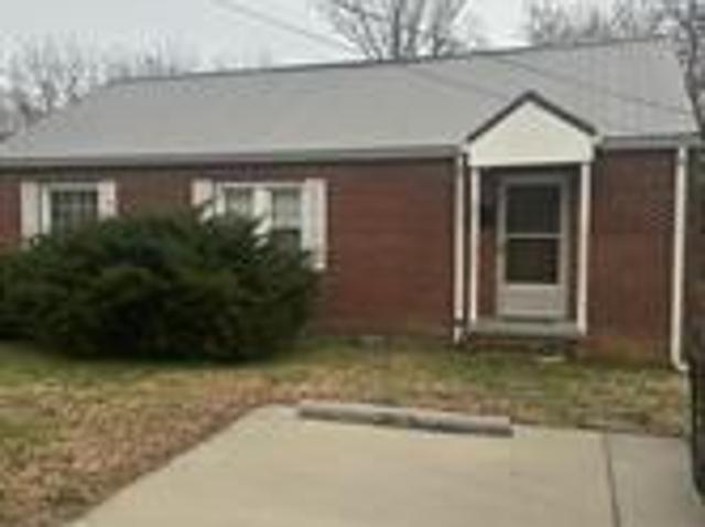 1 Bedroom Apartment for Rent at 825 N Jackson St #1, Salisbury, NC 28144