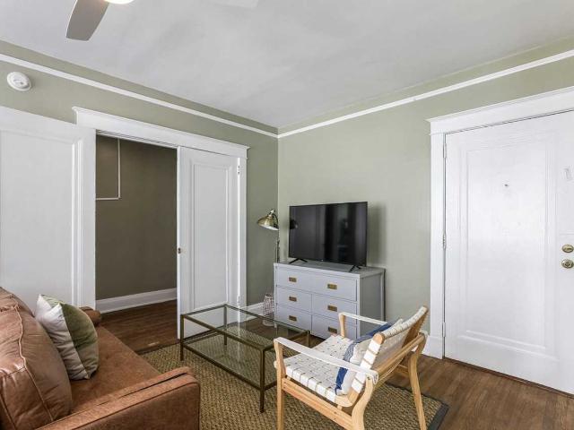 1 Bedroom Apartment for Rent at 838 Lowerline St, New Orleans, LA 70118 East Carrollton