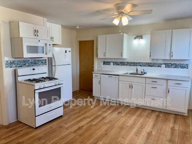 1 Bedroom Apartment for Rent at 94 Anthony Ave #2R, Pawtucket, RI 02860