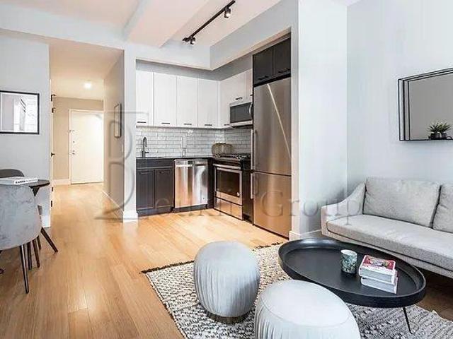 1 Bedroom Apartment for Rent at 95 Wall St #915, New York, NY 10005 Financial District