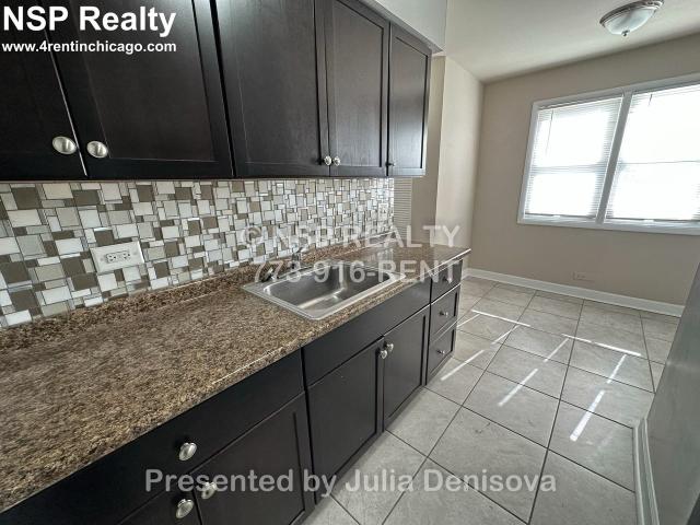 1 Bedroom Apartment for Rent at 9610 Ivanhoe Ave #14, Schiller Park, IL 60176