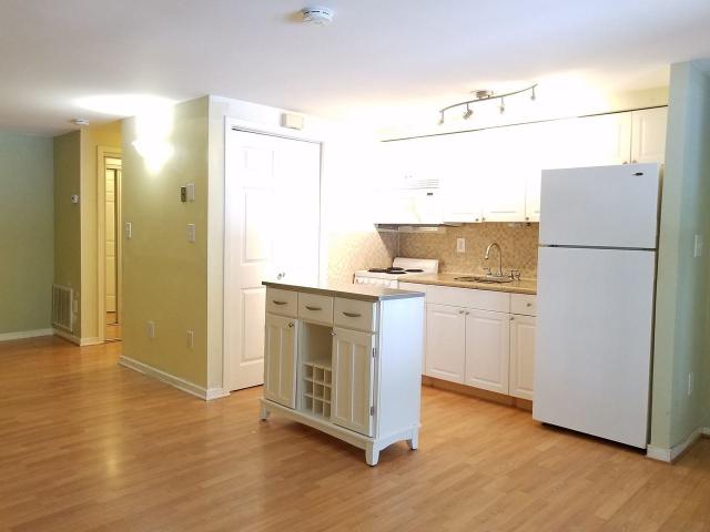 1 Bedroom Apartment for Rent at 9810 Hellingly Pl #100, Montgomery Village, MD 20886 Montgomery Village