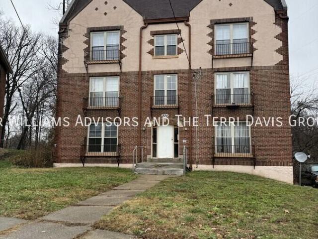 1 Bedroom Apartment for Rent at 994 Cleveland Ave #1, Cincinnati, OH 45229 Avondale