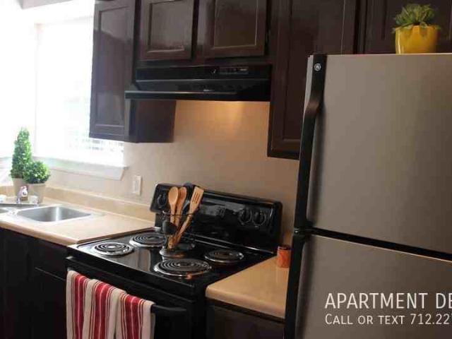 1 Bedroom Apartment for Rent at 9994 Windmill Lakes Blvd #2268, Houston, TX 77075 Southbelt Ellington