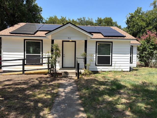 1 Bedroom Apartment for Rent at 911 Houston St, Arlington, TX 76012