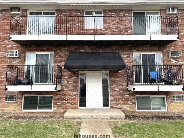 1 Bedroom Apartment for Rent at 9124 E 10th St, Indianapolis, IN 46229