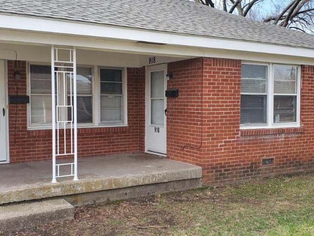 1 Bedroom Apartment for Rent at 920 S San Pablo Ln #2, Wichita, KS 67207 Eastridge