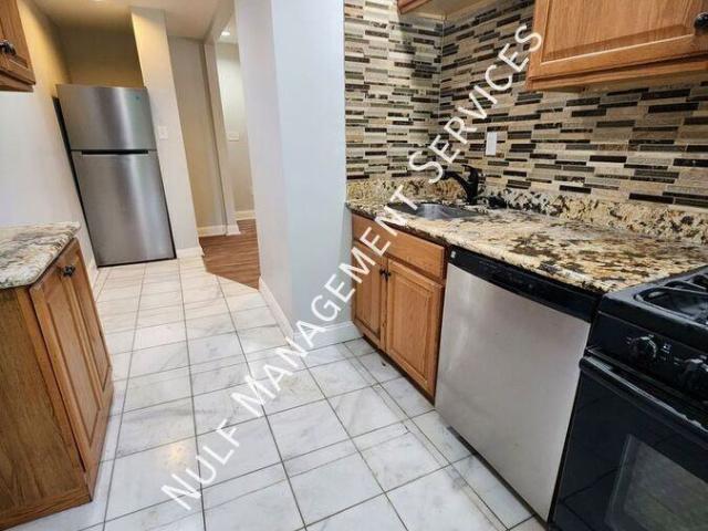 1 Bedroom Apartment for Rent at 930 Portland St #1, Pittsburgh, PA 15206 Highland Park