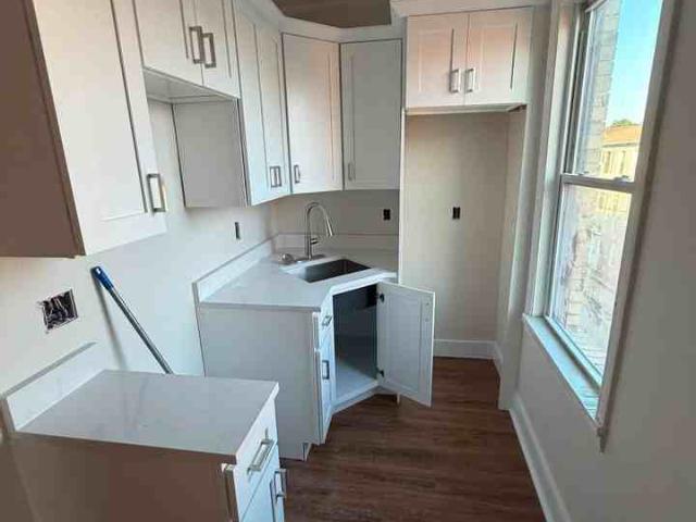 1 Bedroom Apartment for Rent at 9 Eldridge St #3, Manchester, CT 06040 East Side