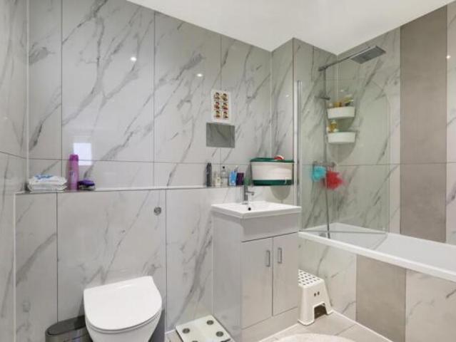 1 bedroom apartment for rent in Machell Road, London, SE15