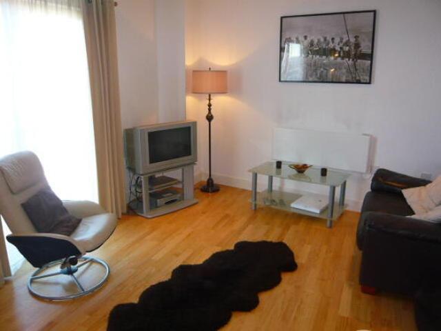 1 bedroom apartment for rent in Mackenzie house, Leeds Dock, Leeds City centre, LS10