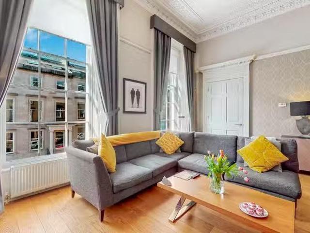 1 bedroom apartment for rent in Mackintosh Apartment W Georg.