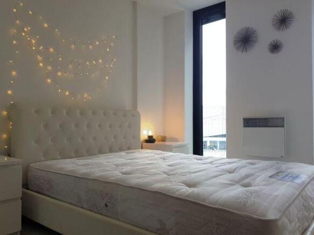 1 bedroom apartment for rent in Mann Island, Liverpool, L3