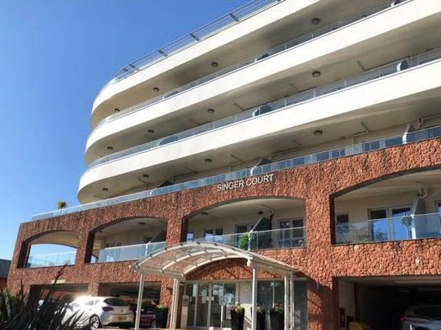 1 bedroom apartment for rent in Manor Crescent Paignton TQ3