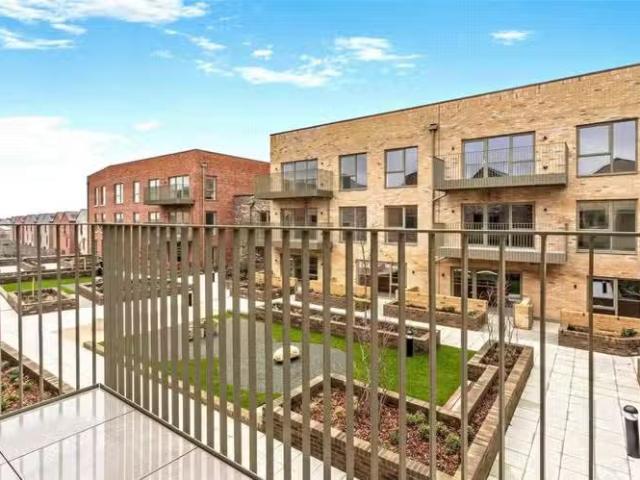 1 bedroom apartment for rent in Marleigh Avenue, Cambridge, Ca.