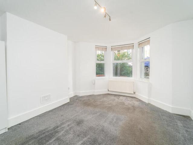 1 bedroom apartment for rent in Marriott Road, Finsbury Park, London, N4