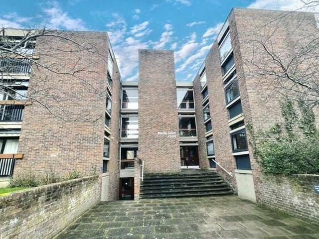 1 bedroom apartment for rent in Martin Court Middle Way Oxford OX2