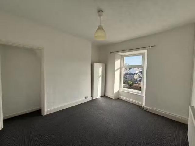 1 bedroom apartment for rent in Maughan Terrace, Penarth, CF64