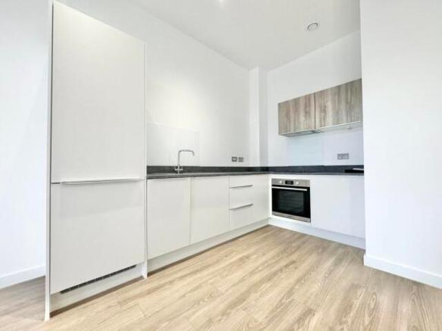1 bedroom apartment for rent in Meadow House, Ashwood Park, RG23