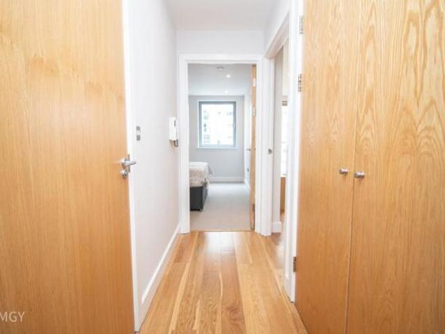 1 bedroom apartment for rent in Meridian Plaza, Cardiff City Centre, CF10