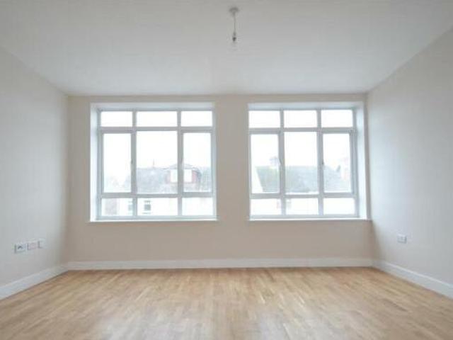 1 Bedroom Apartment For Rent In Merstham
