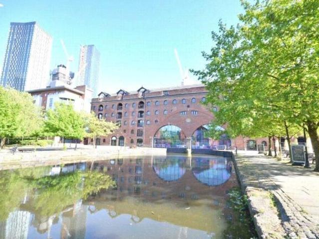 1 bedroom apartment for rent in Middle Warehouse, Castle Quay, Castlefield, Manchester City Centre, M15