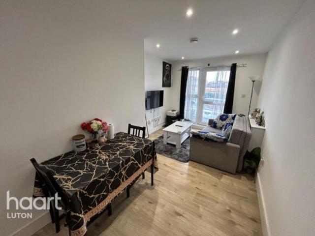 1 bedroom apartment for rent in MIdland Road, Luton, LU2