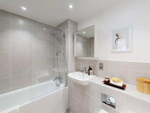 1 bedroom apartment for rent in Millet Place, Pontoon Dock London E16