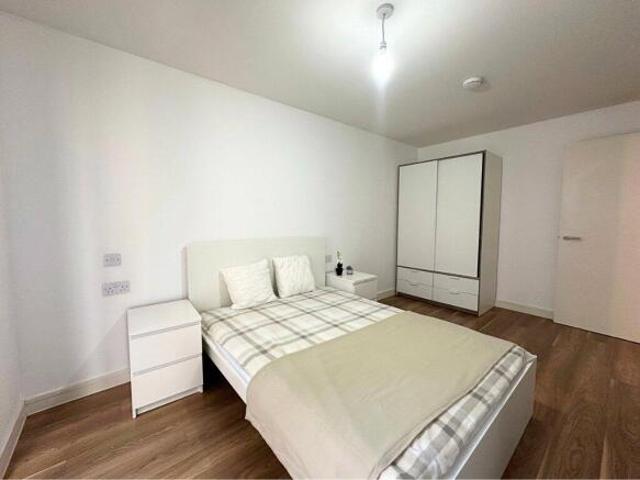 1 bedroom apartment for rent in Milligan Street, Westferry, London, E14