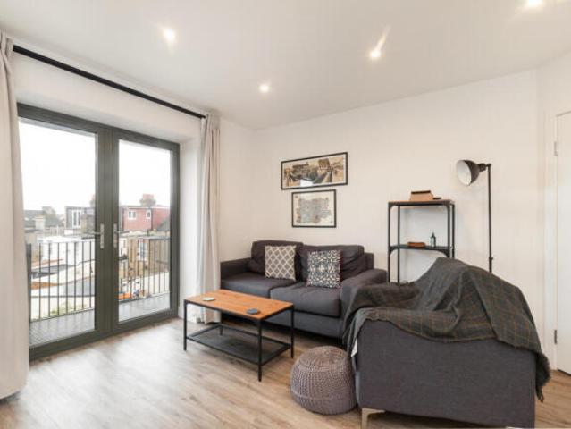 1 bedroom apartment for rent in Mitcham Road, Tooting Broadway, SW17