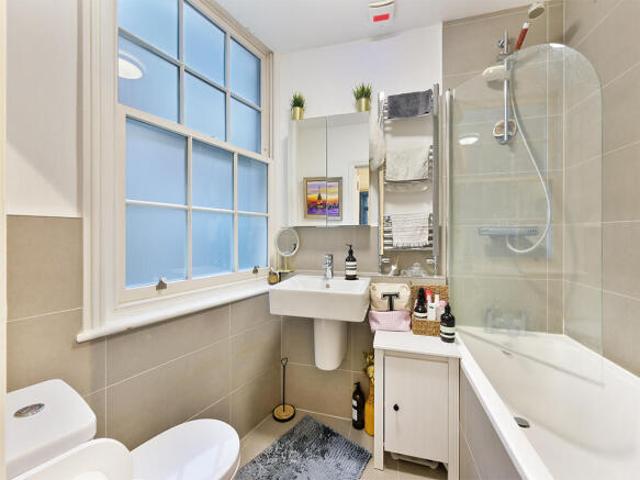 1 bedroom apartment for rent in Mitre Road London SE1