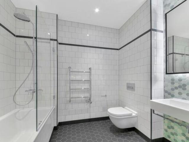 1 bedroom apartment for rent in Modena House, London City Island, London, E14