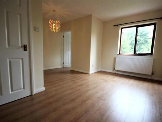 1 bedroom apartment for rent in Moffat Road, London, N13