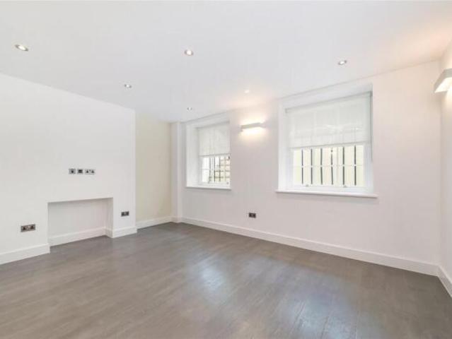 1 bedroom apartment for rent in Montagu Square, Marylebone, London, W1H
