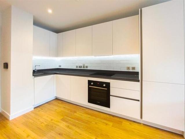 1 bedroom apartment for rent in Mount Yard, M4