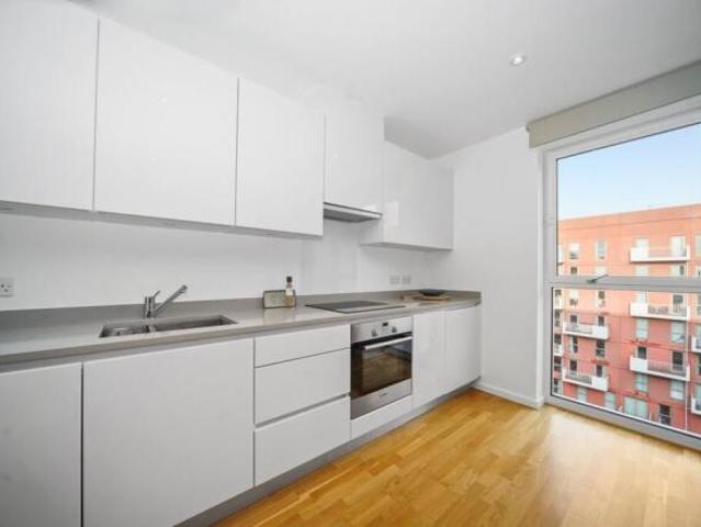 1 bedroom apartment for rent in N01 Townhouses, E20