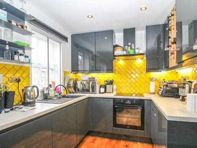 1 Bedroom Apartment For Rent In Navigation Walk, Leeds