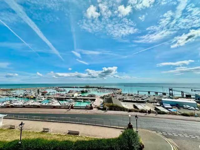 1 bedroom apartment for rent in Nelson Crescent, Ramsgate, CT11