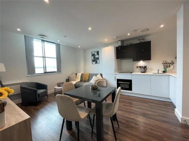 1 bedroom apartment for rent in New Eton House, 227 Bath Road, Slough, Berkshire, SL1
