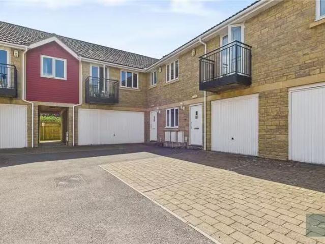 1 bedroom apartment for rent in New Road Court, Bradford on Av.