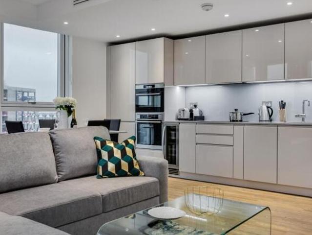 1 bedroom apartment for rent in Nine Elms Point, Haydn Tower, 50 Wandsworth Road, SW8