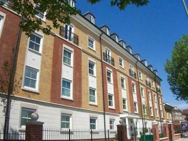 1 Bedroom Apartment For Rent In North Finchley, London