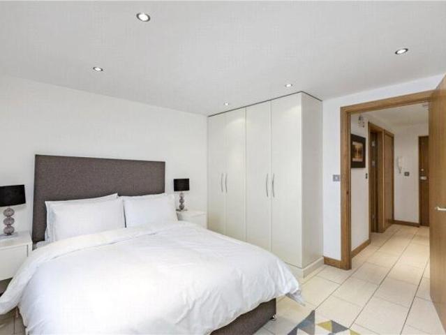 1 bedroom apartment for rent in North Road, Brentford, TW8