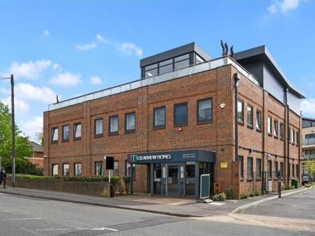 1 Bedroom Apartment For Rent In Northwood, Middlesex
