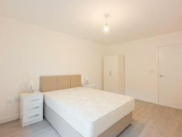 1 Bedroom Apartment For Rent In Northwood Street